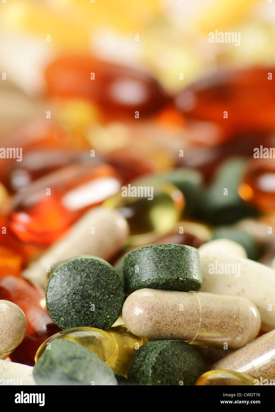 La composition avec complément alimentaire en capsules et comprimés ...