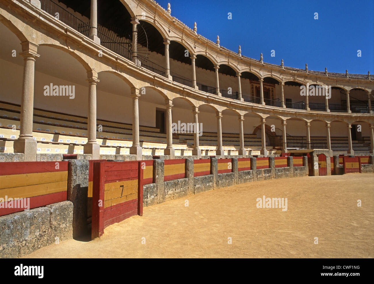 Détail architectural de la Plaza de Toros de Ronda, les Arènes Photo ...