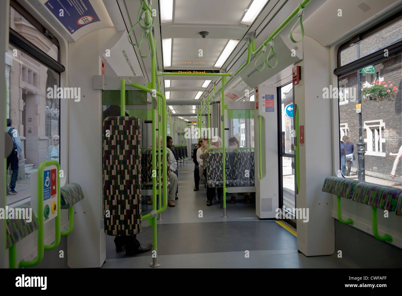 Tram croydon Banque de photographies et d’images à haute résolution - Alamy
