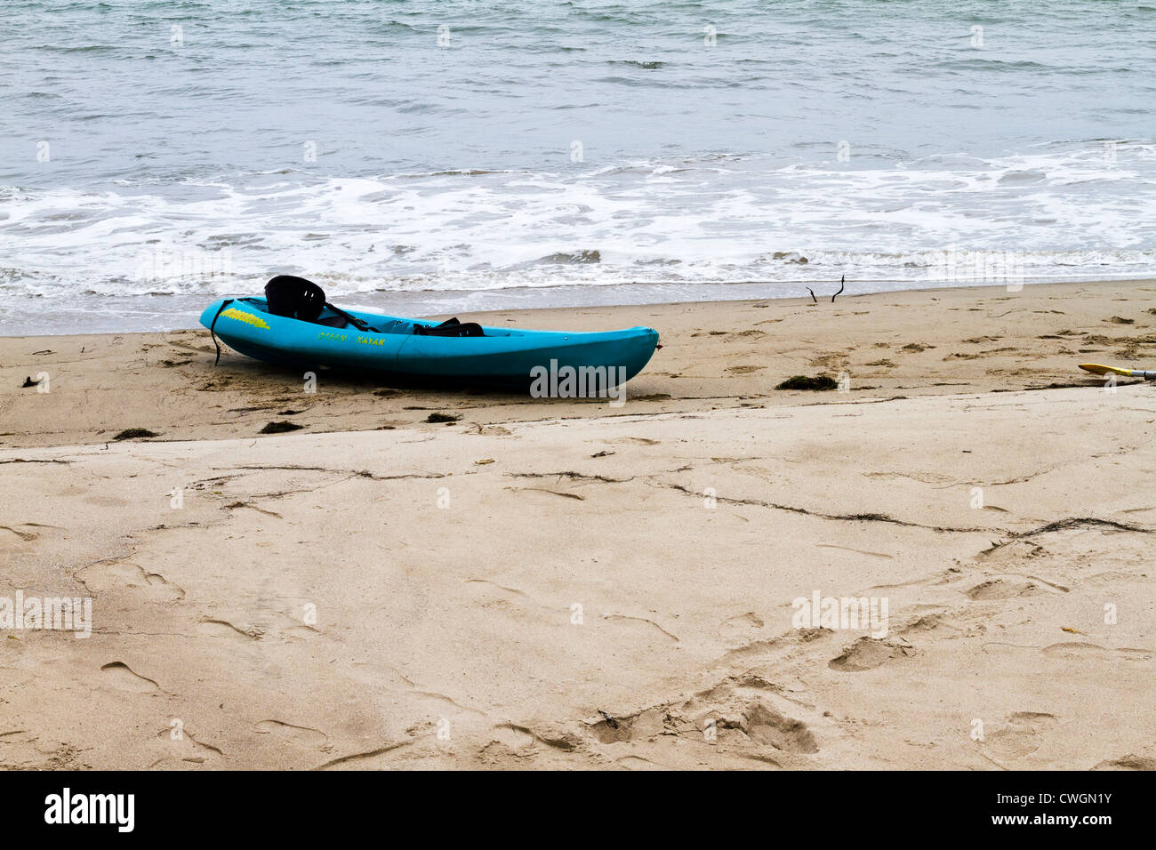 Plage de kayak Banque de photographies et d’images à haute résolution ...