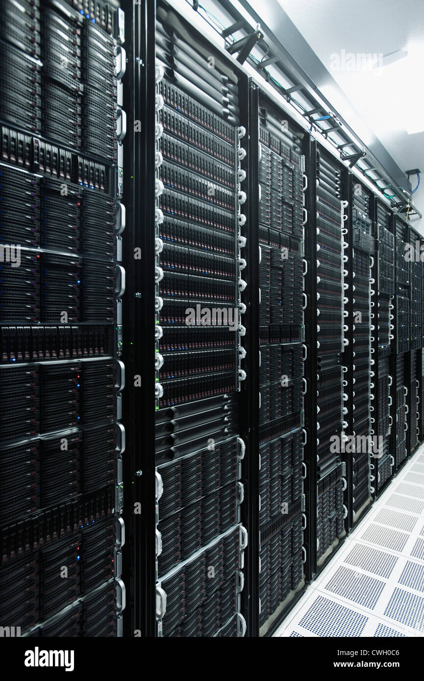 Serveur informatique de bureau Banque de photographies et d’images à haute résolution - Alamy