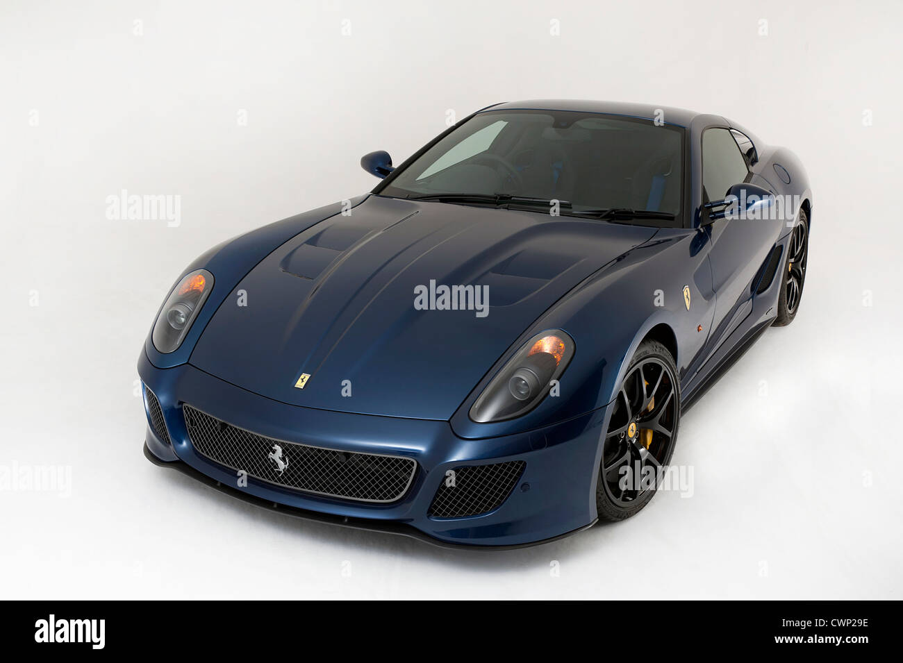 Voiture ferrari bleue Banque de photographies et d’images à haute ...