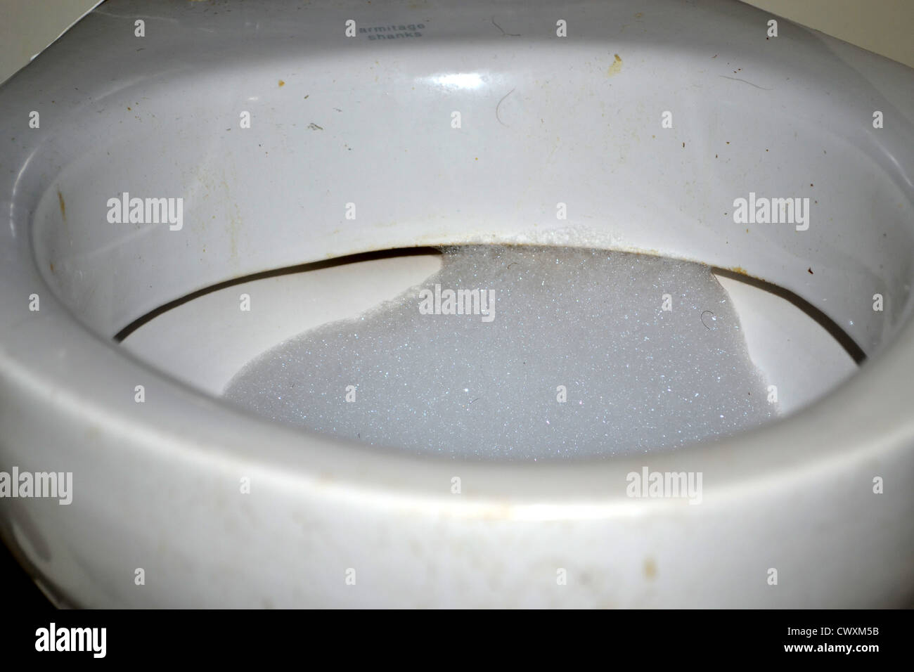 Toilettes sales Banque de photographies et d’images à haute résolution ...