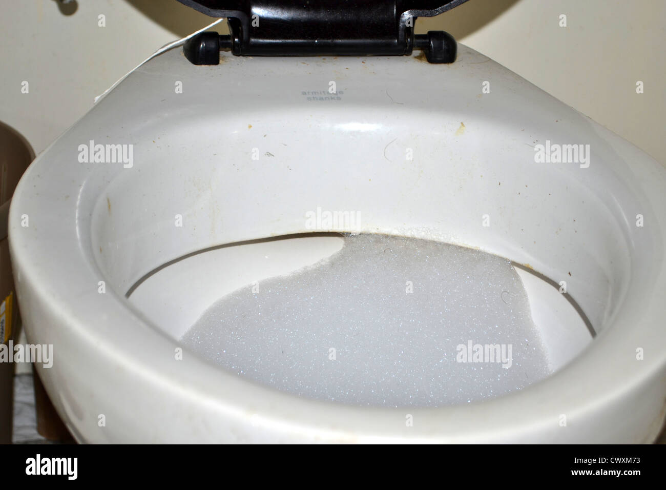 Toilettes sales Banque de photographies et d’images à haute résolution ...