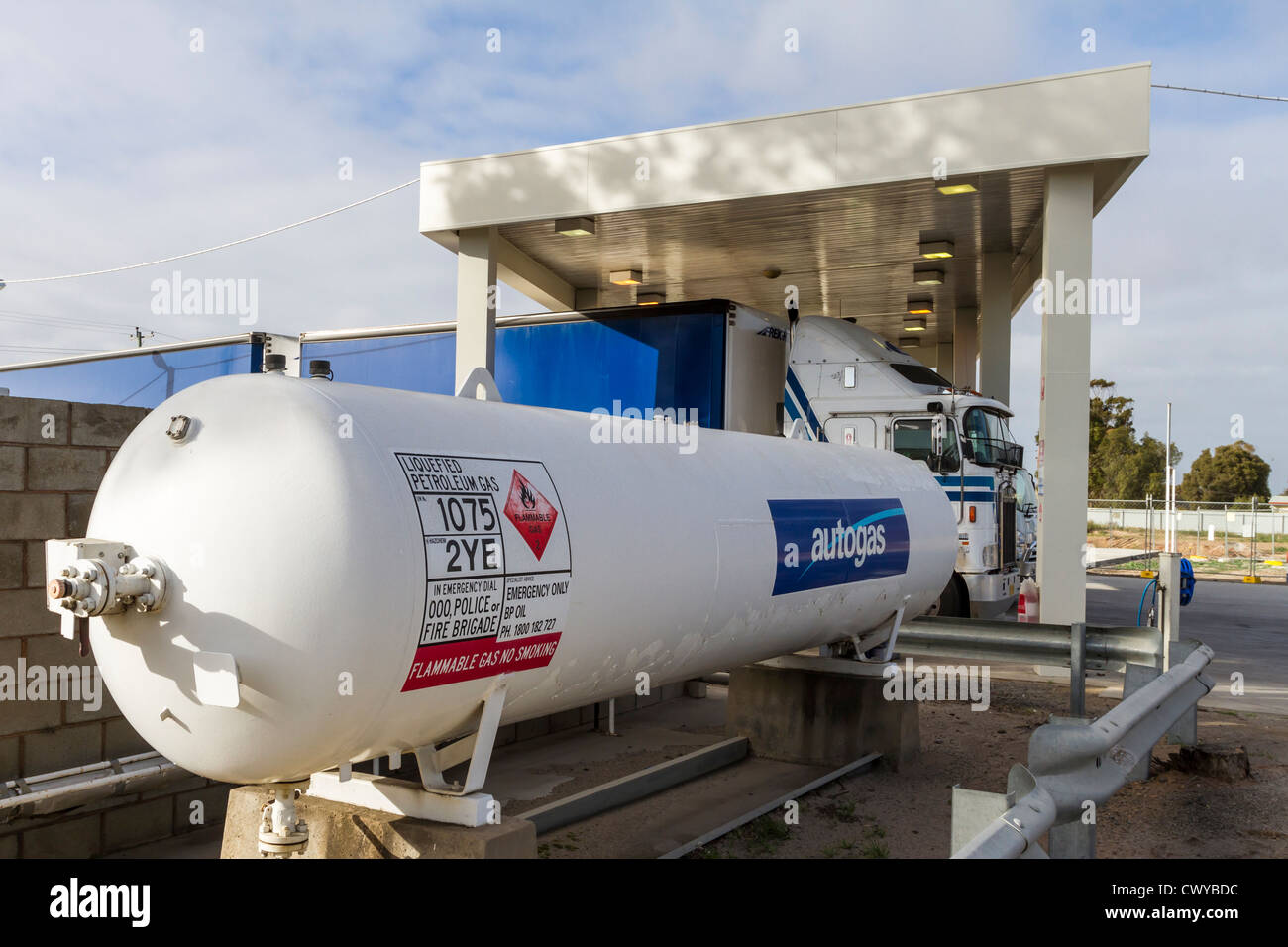 Lpg truck Banque de photographies et d’images à haute résolution - Alamy