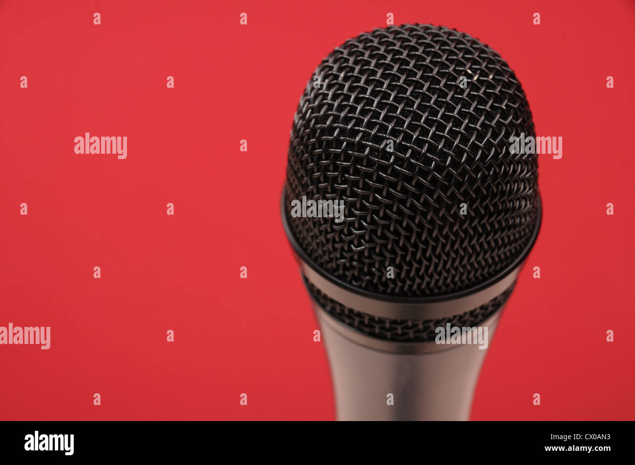 Retro microphone on air background Banque de photographies et d’images ...
