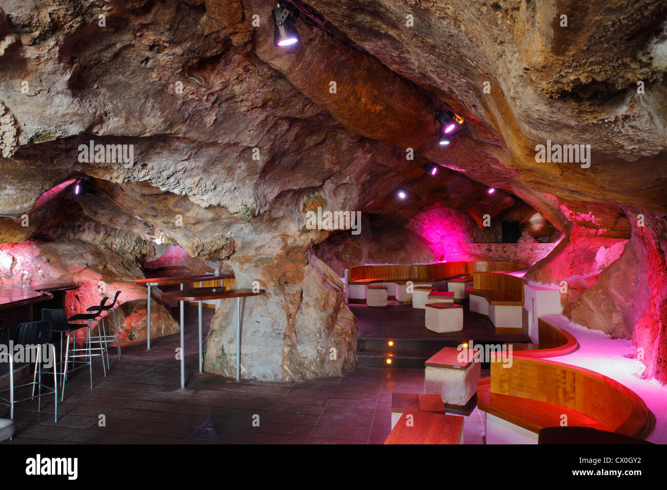 Cava den xoroi menorca Banque de photographies et d’images à haute ...