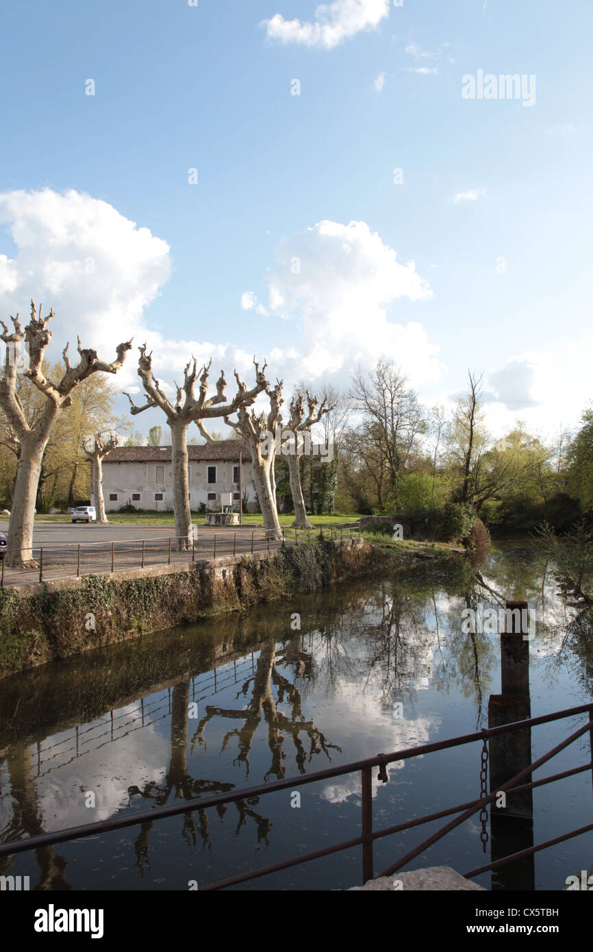 Eymet dordogne Banque de photographies et d’images à haute résolution ...