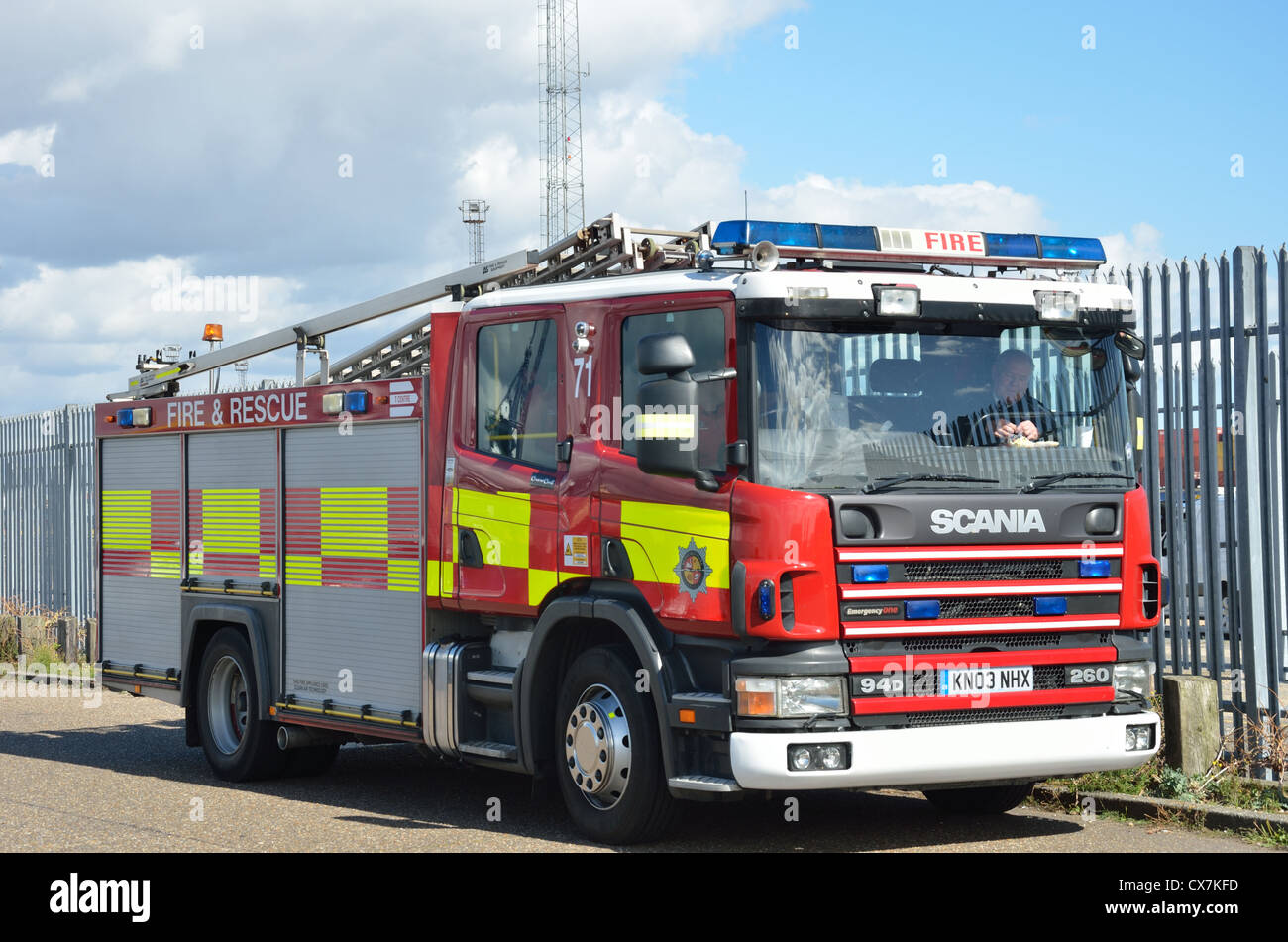 Scania fire engine Banque de photographies et d’images à haute ...