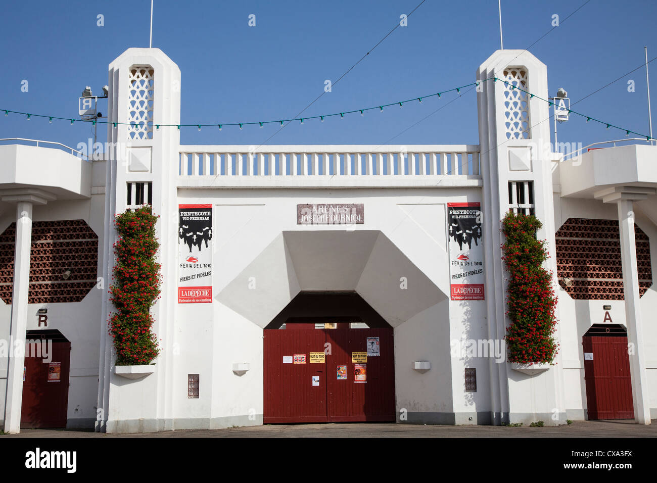 Bull ring in vic fezensac Banque de photographies et d’images à haute ...