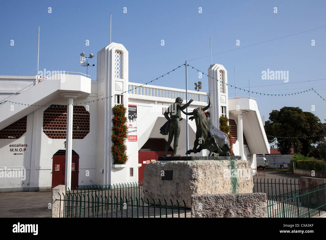 Bull ring in vic fezensac Banque de photographies et d’images à haute ...