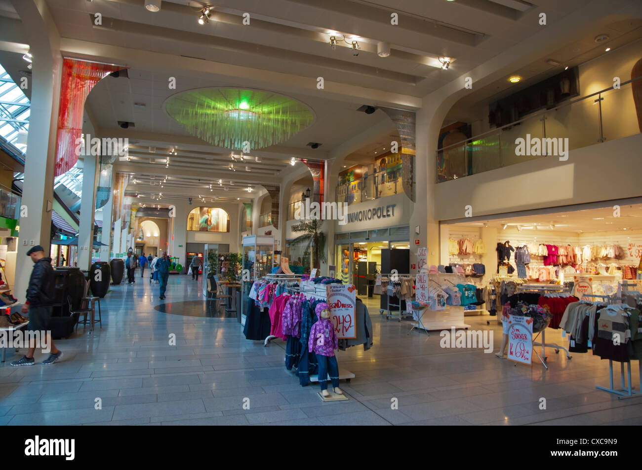 Oslo city shopping mall Banque de photographies et d’images à haute ...