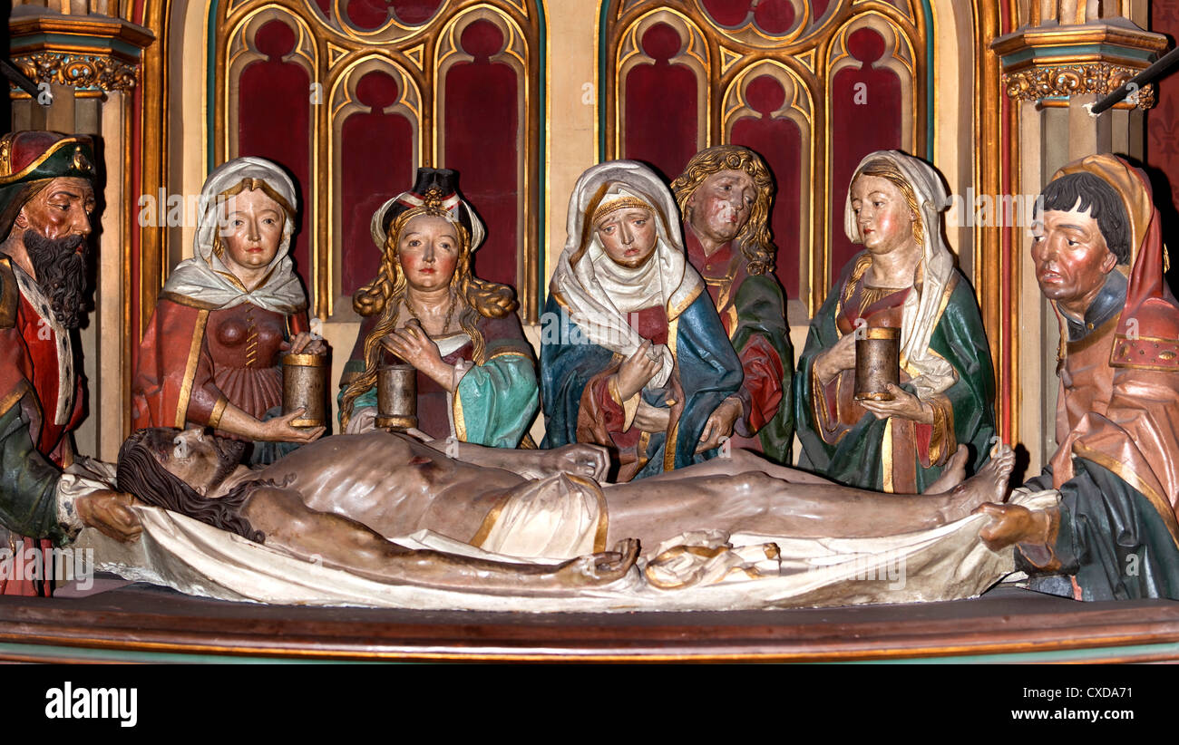 14e Gare de la Croix, l'ensevelissement du Christ, groupe de sculptures ...