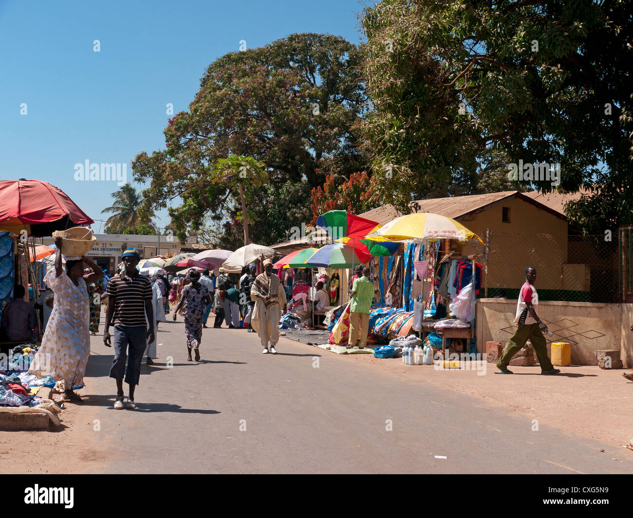 Serekunda market gambia Banque de photographies et d’images à haute ...