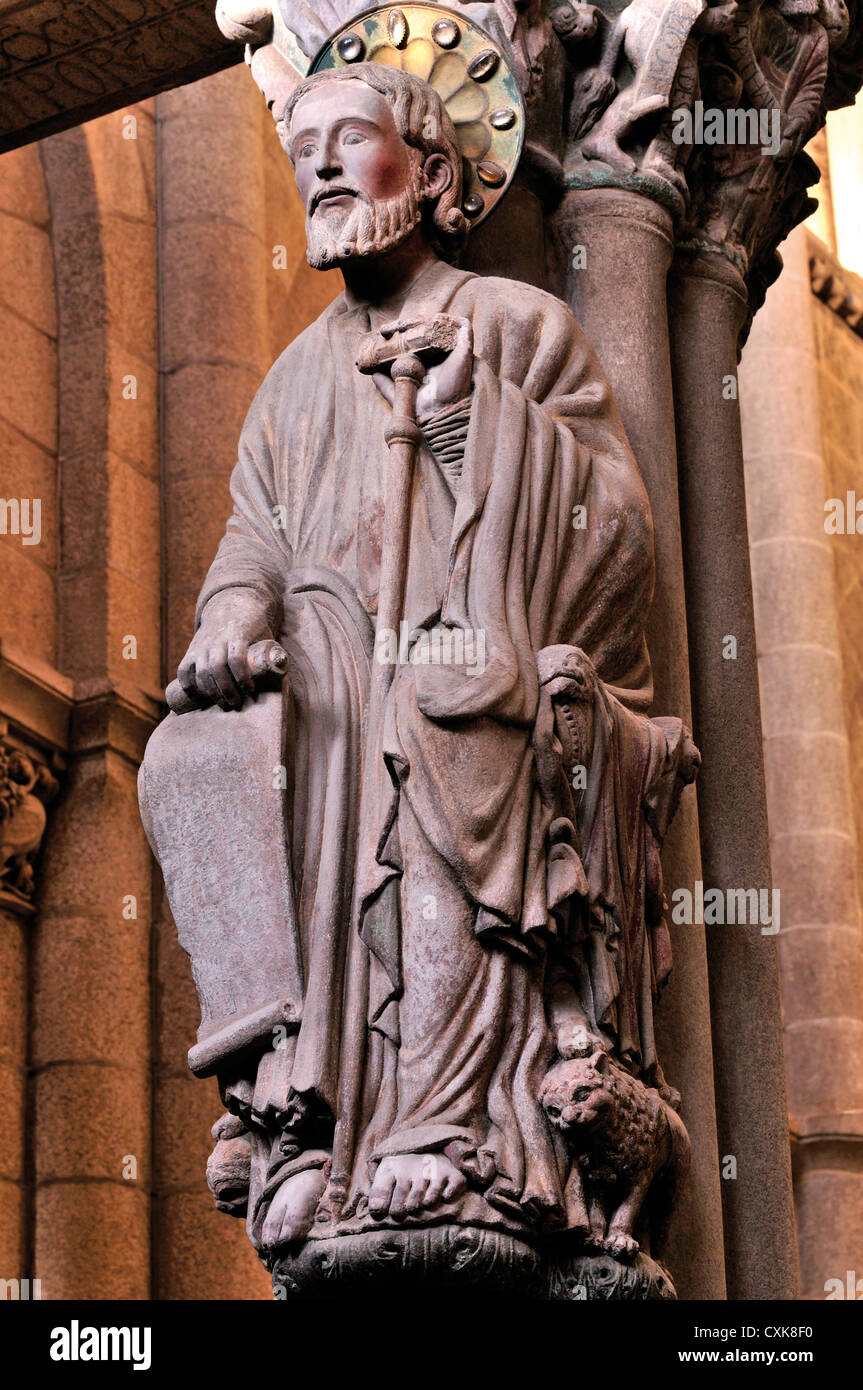 L'Espagne, Saint James Way : apôtre saint Jacques dans le portique de ...