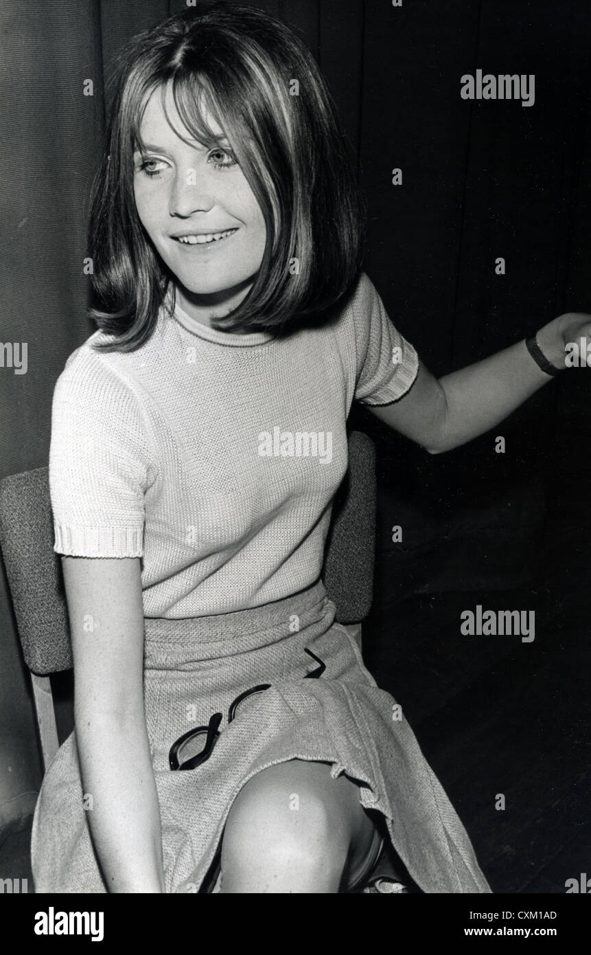 Sandie shaw 1960's Banque de photographies et d’images à haute ...