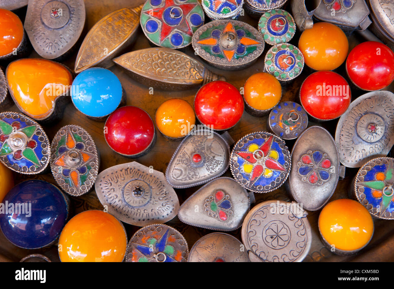 Bol indien en argent Banque de photographies et d’images à haute ...