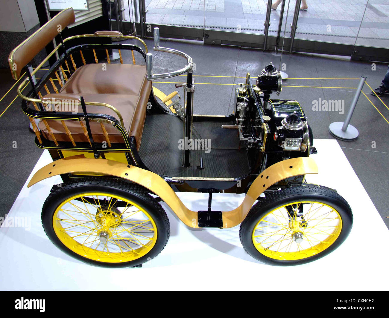 Paris classic car Banque de photographies et d’images à haute ...