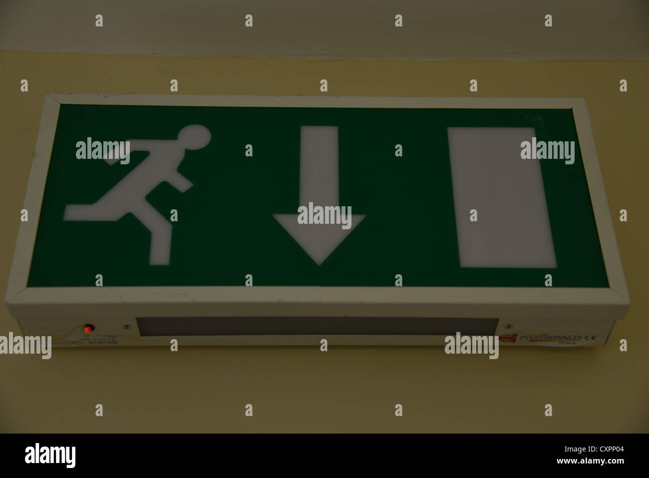 Panneau de sortie de secours Banque de photographies et d’images à ...