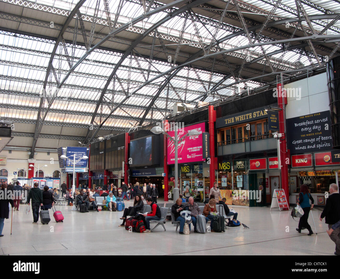 Liverpool lime street train station Banque de photographies et d’images ...