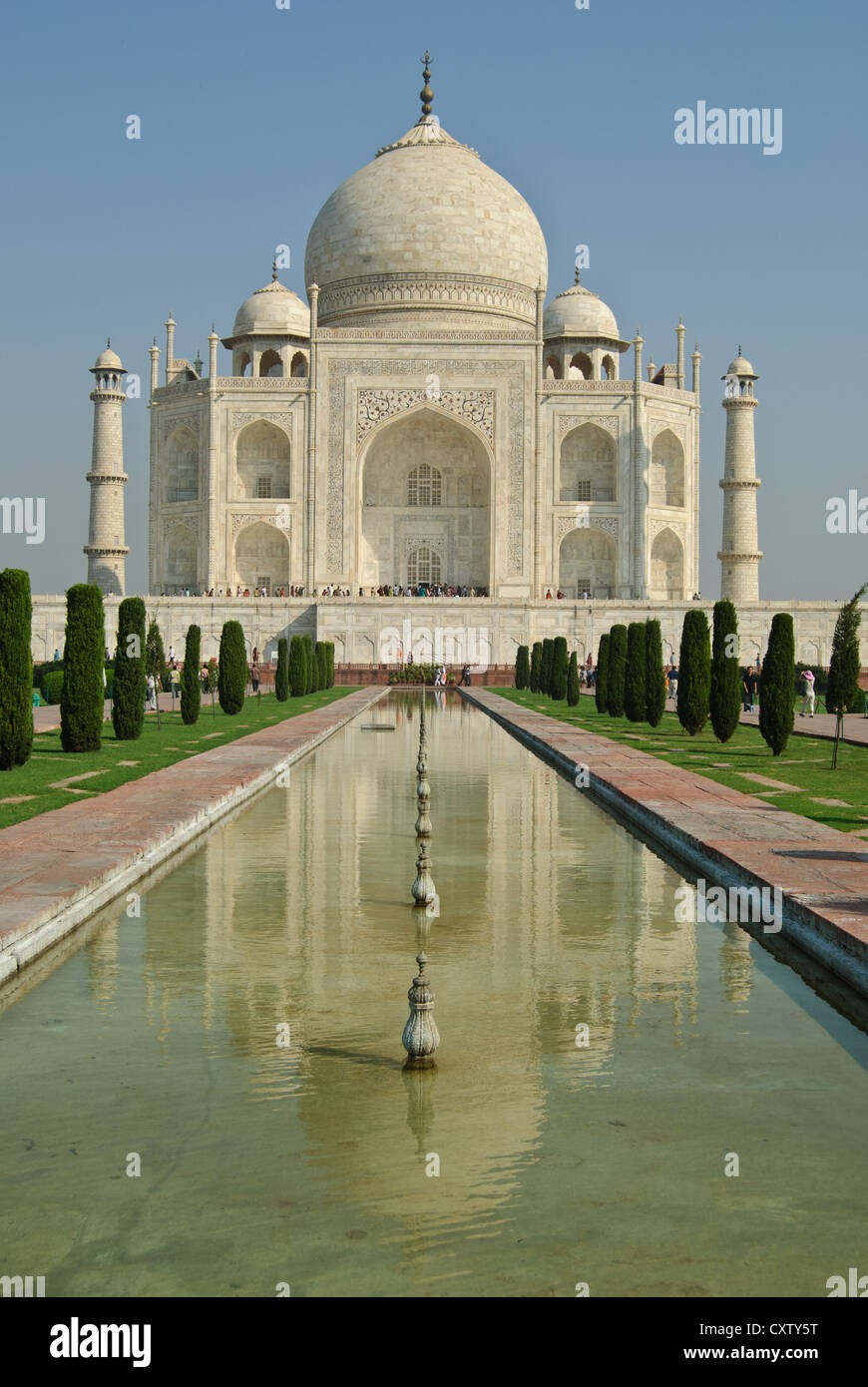 En marbre blanc, le Taj Mahal, l'Inde, l'emblème touristique du ...