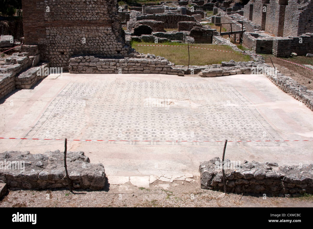 Butrint mosaic Banque de photographies et d’images à haute résolution ...