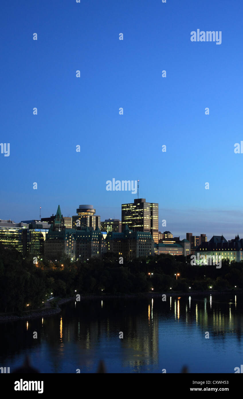 Ottawa skyline Banque de photographies et d’images à haute résolution ...
