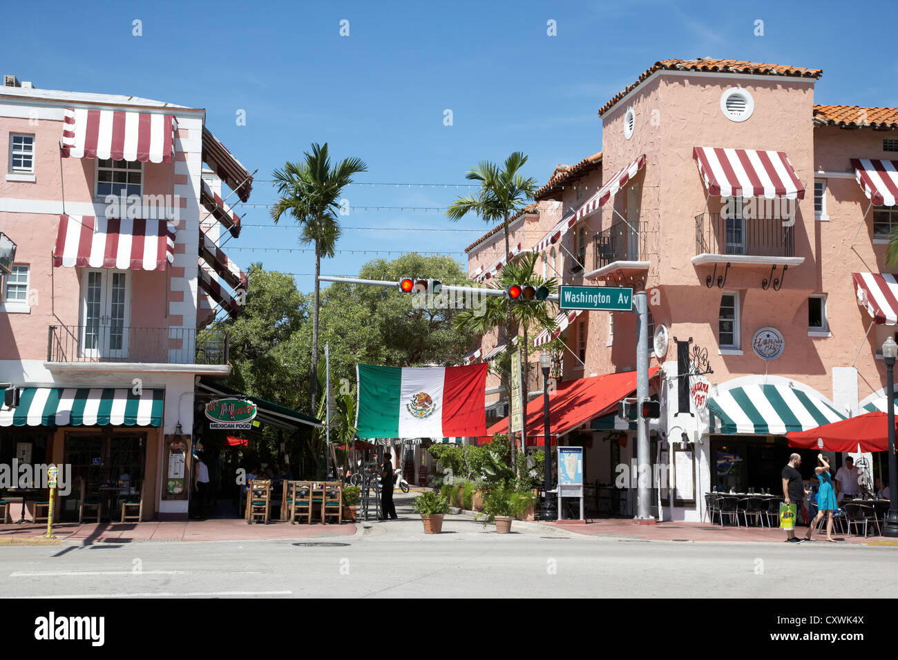 Village historique espagnol Espanola Way South Beach, Miami South beach ...