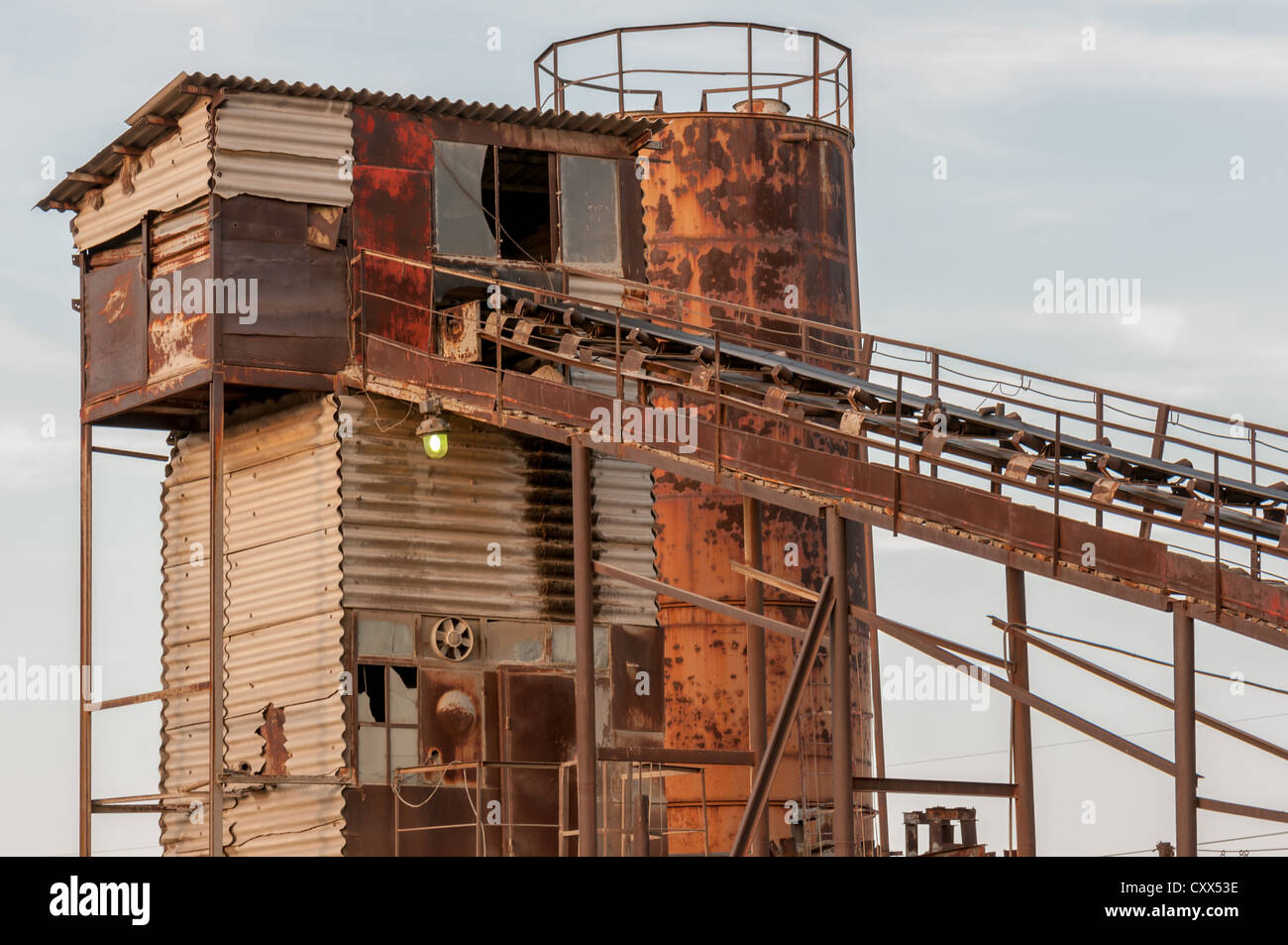 Ancienne structure de la mine Banque de photographies et d’images à ...