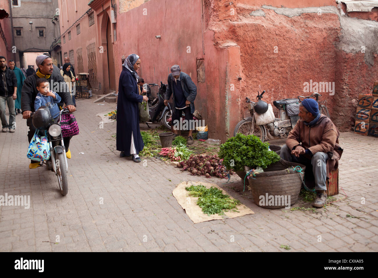 Medina de Marrakech Maroc souk marocain Photo Stock - Alamy