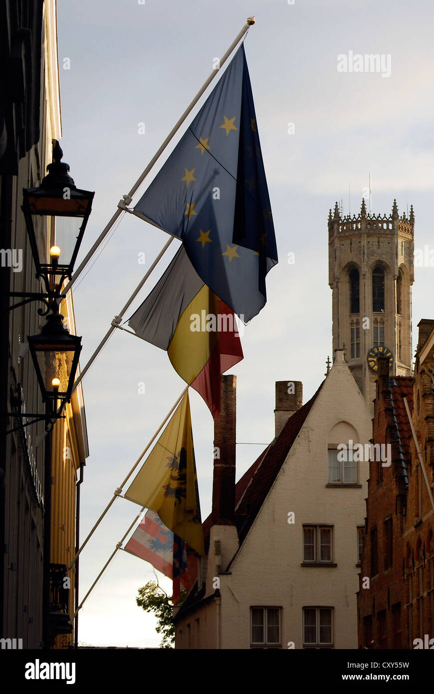 Drapeau de la ville de bruges Banque de photographies et d’images à ...
