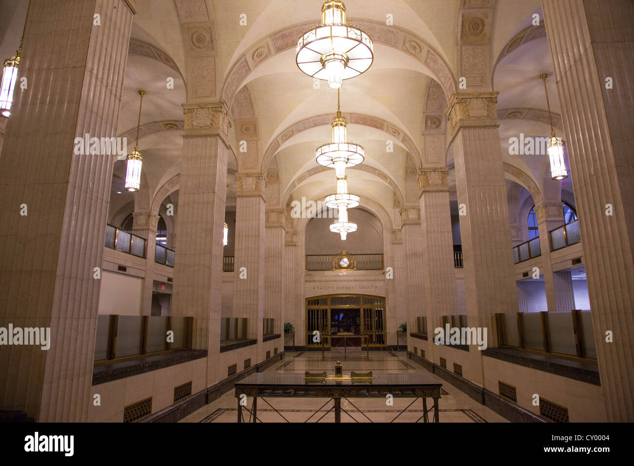 Vintage art déco de l'intérieur de la banque Photo Stock - Alamy