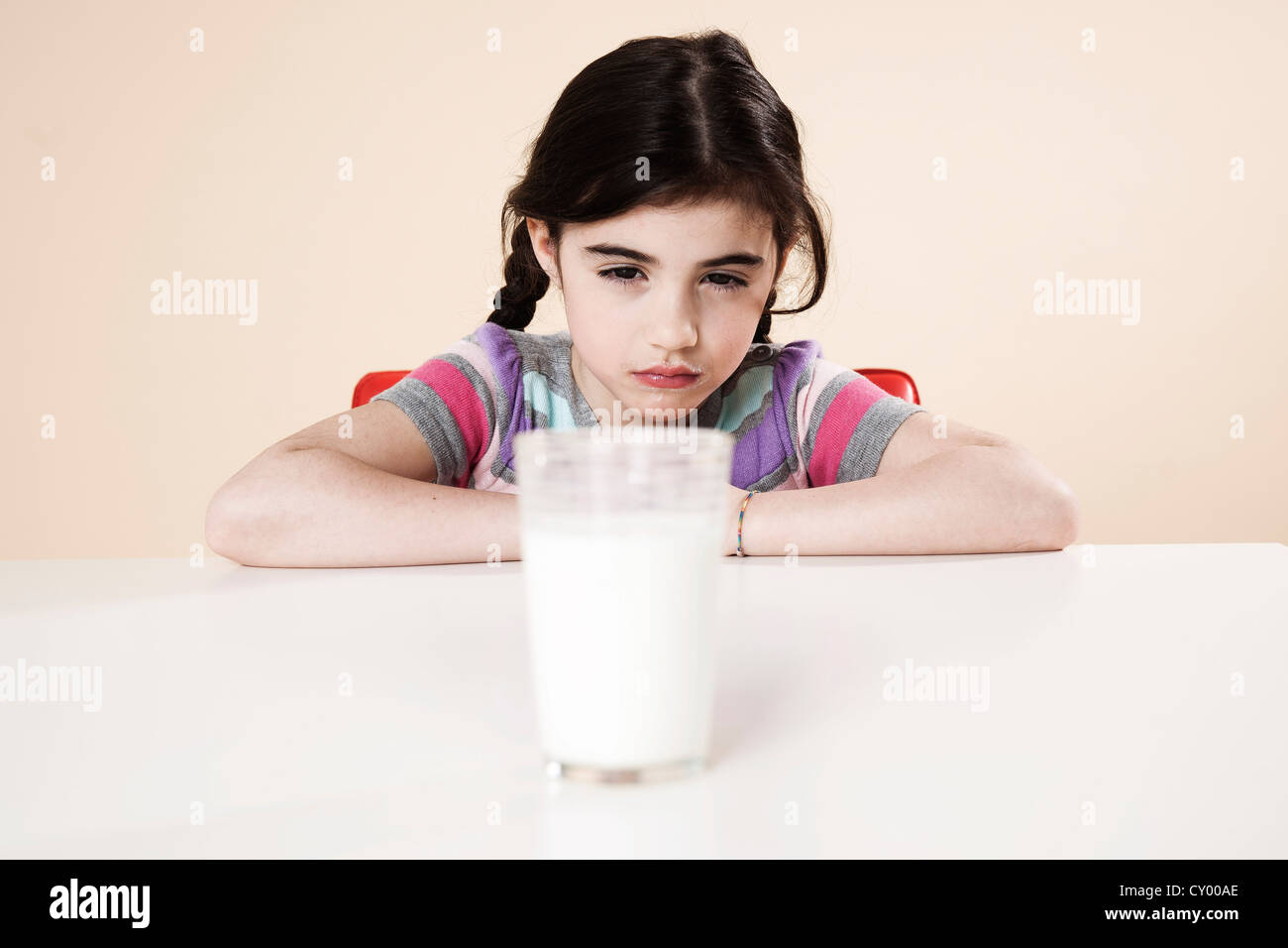 Laisser lait Banque de photographies et d’images à haute résolution - Alamy