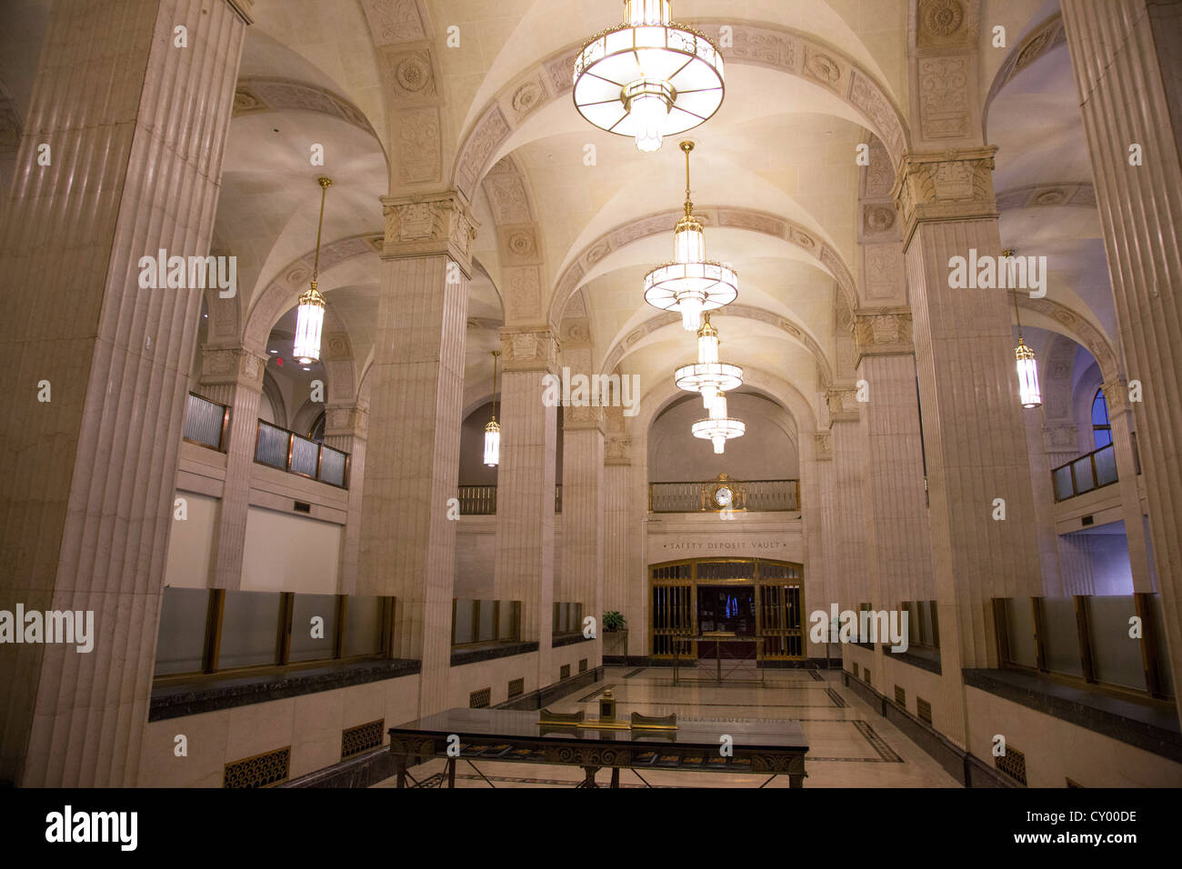 Bank interior counter Banque de photographies et d’images à haute ...