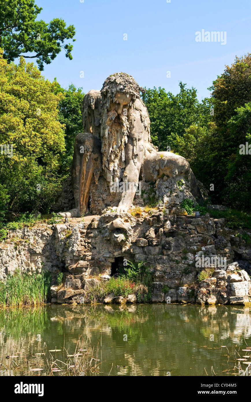 Le colosse des Apennins de Giambologna, il Gigante dell'Appennino ...