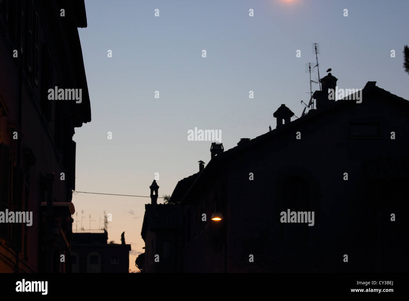 Silhouettes of buildings rome Banque de photographies et d’images à ...
