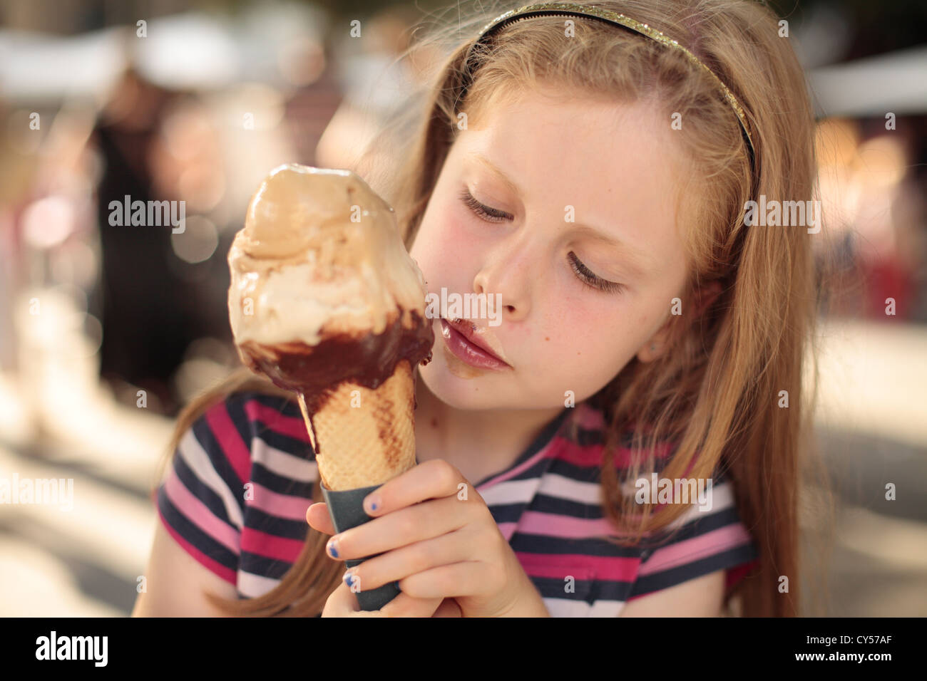 Grosse glace Banque de photographies et d’images à haute résolution - Alamy
