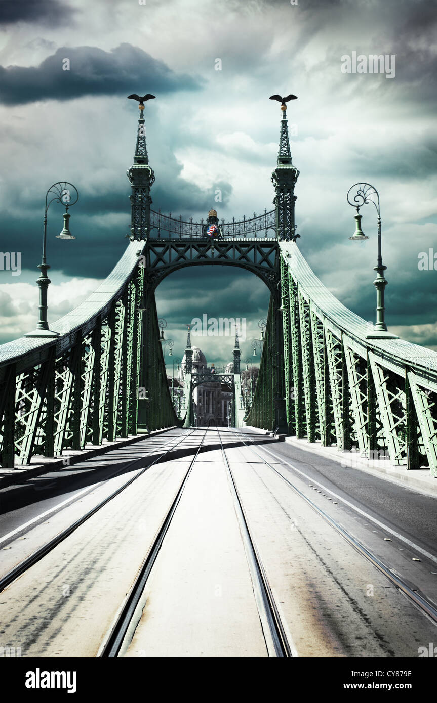 Pont vert budapest Banque de photographies et d’images à haute ...