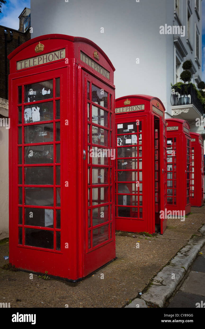 English telephone booths Banque de photographies et d’images à haute ...