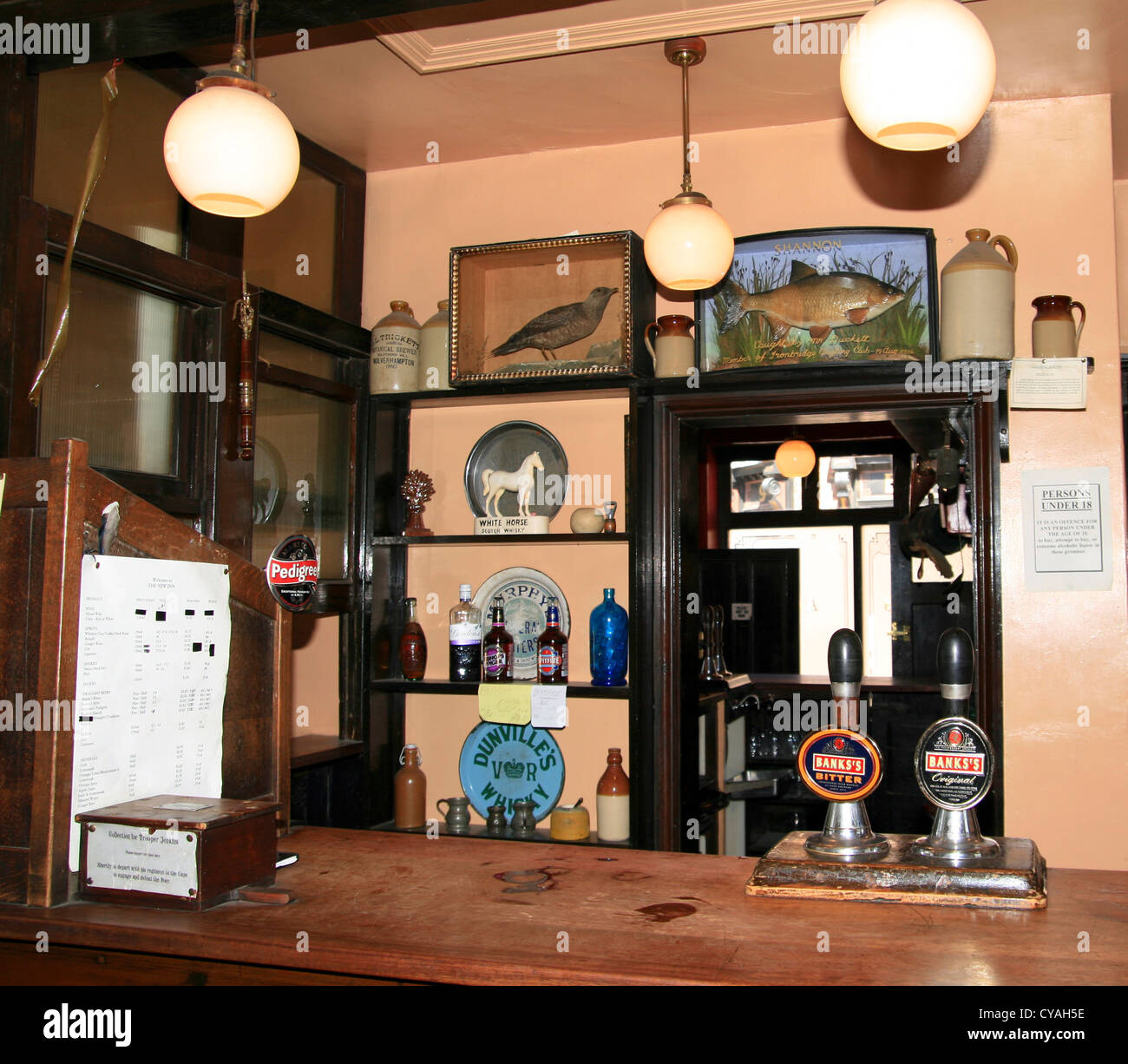 Victorian pub Banque de photographies et d’images à haute résolution ...