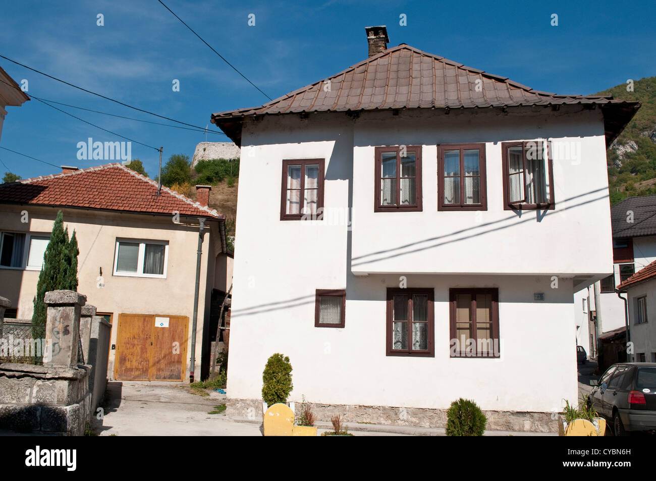 Maison traditionnelle bosniaque Banque de photographies et d’images à ...
