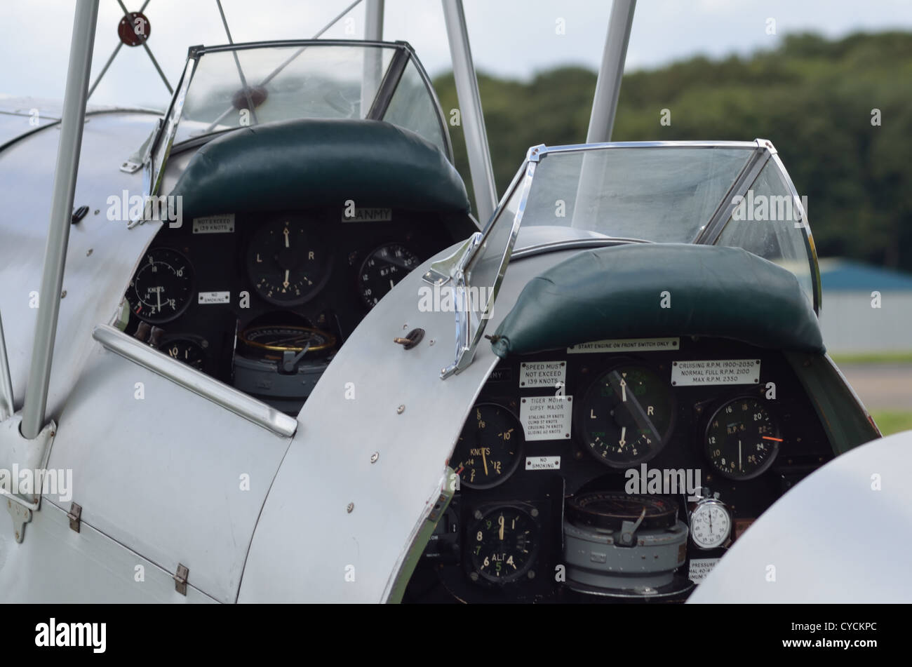 Vintage de Havilland DH 82 Tiger Moth cockpit formateur biplan Photo ...