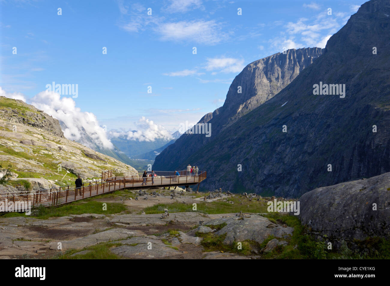 Trollstigen viewpoint Banque de photographies et d’images à haute ...