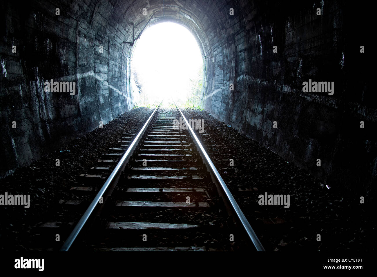 Tunnel de sortie de train Banque de photographies et d’images à haute ...