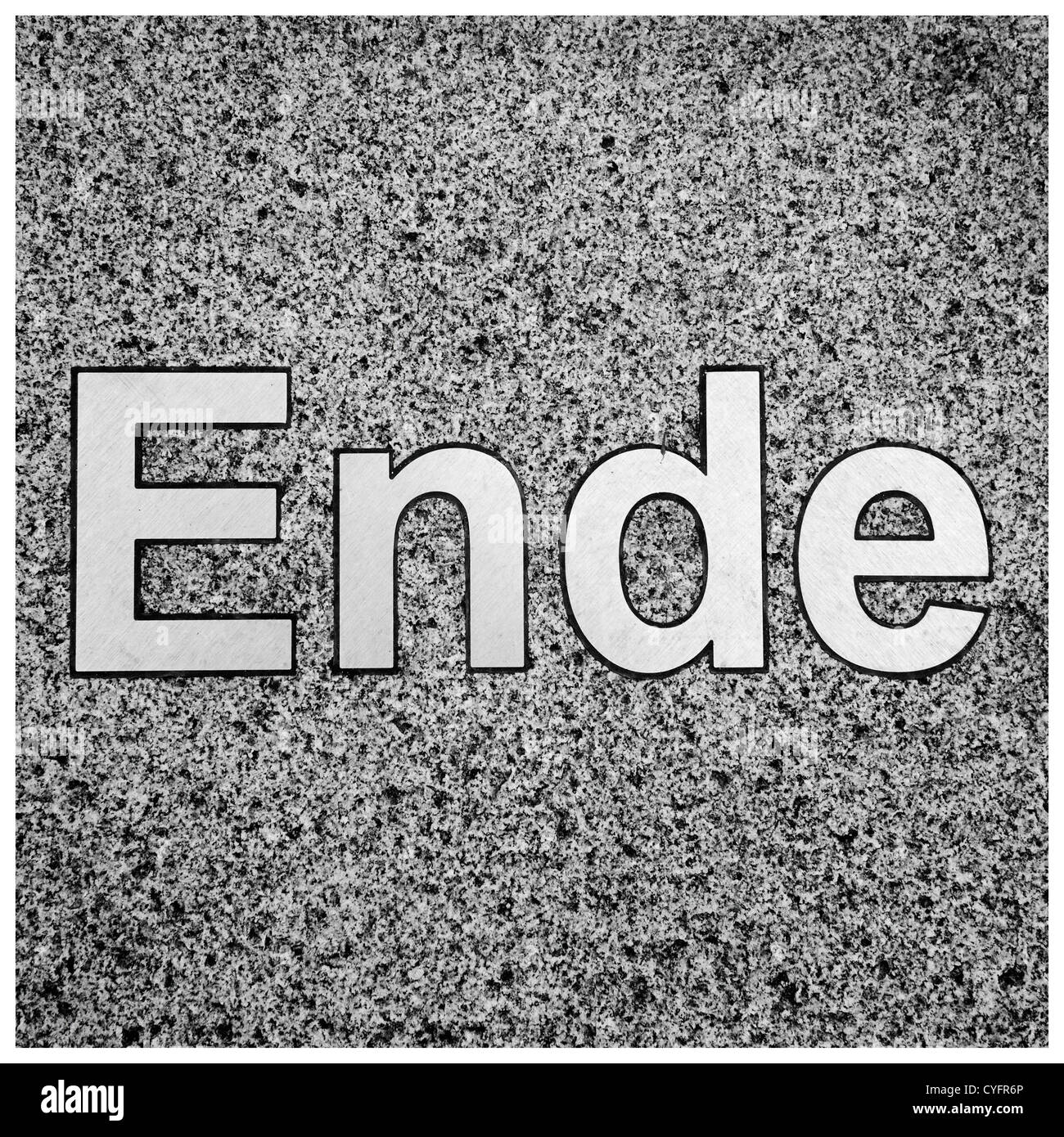 Symboles du clavier sur le trottoir en face de la bibliothèque ...