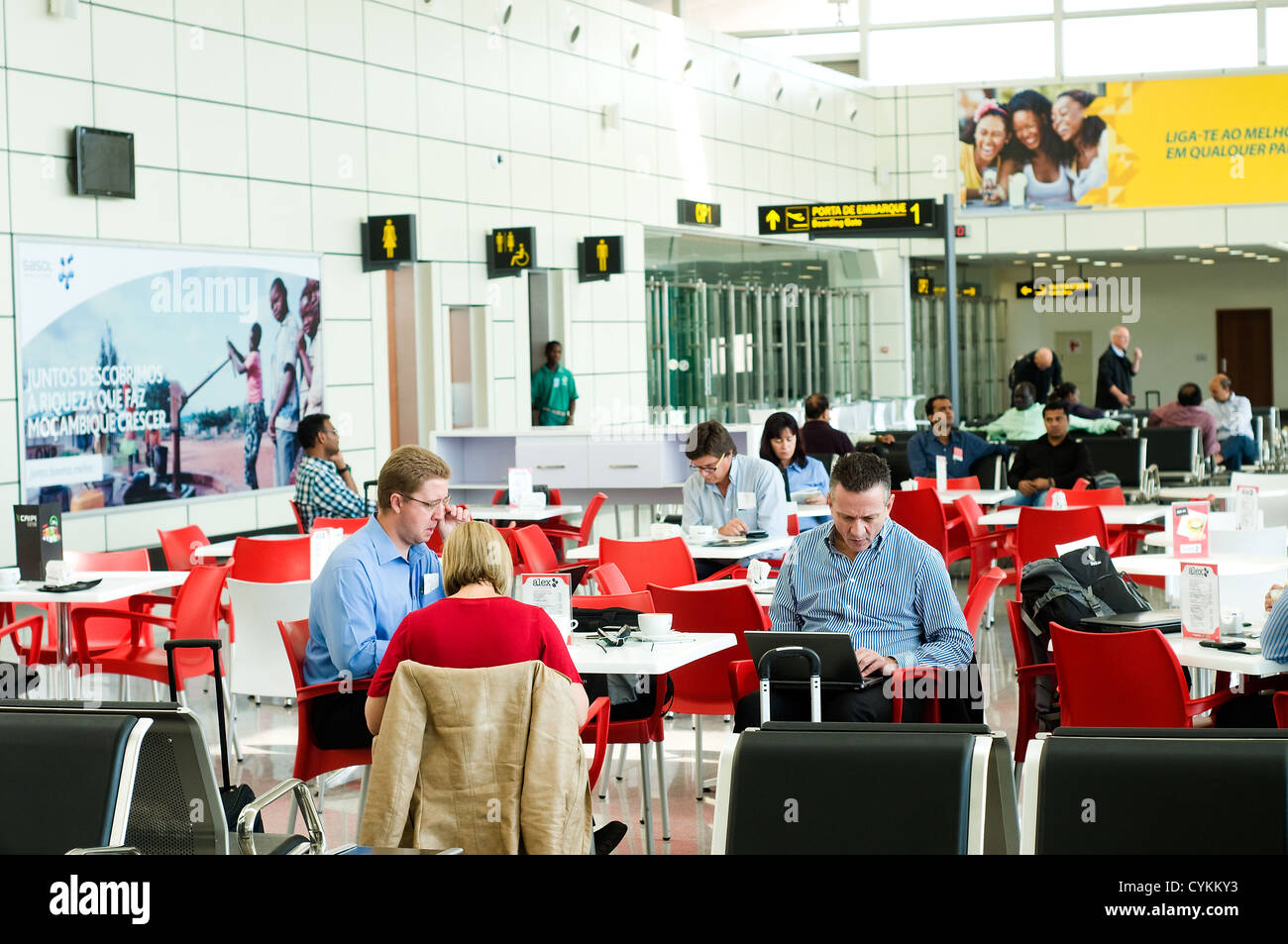 Maputo international airport Banque de photographies et d’images à ...
