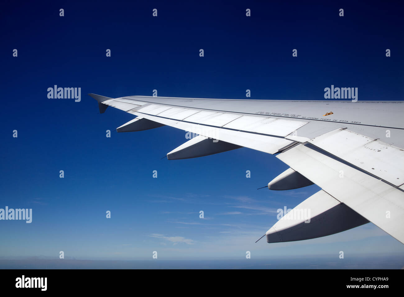 Avion aile Banque de photographies et d’images à haute résolution - Alamy