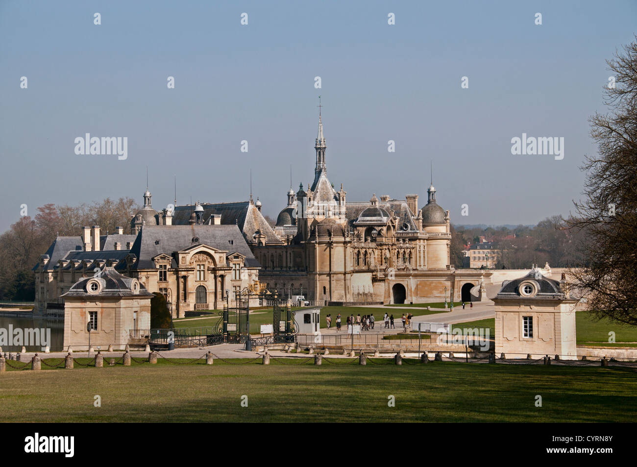 Le Château de Chantilly Musée Condee région Picardie France French ...