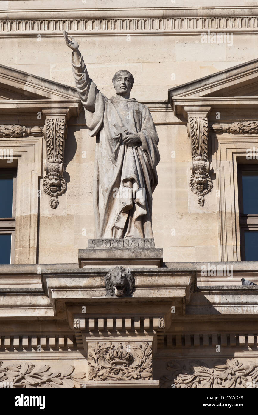 Statue de Saint Bernard de Clairvaux (1090 - 1153), anglais Ciscercian ... Statue de Saint Bernard de Clairvaux (1090 - 1153), anglais Ciscercian ...