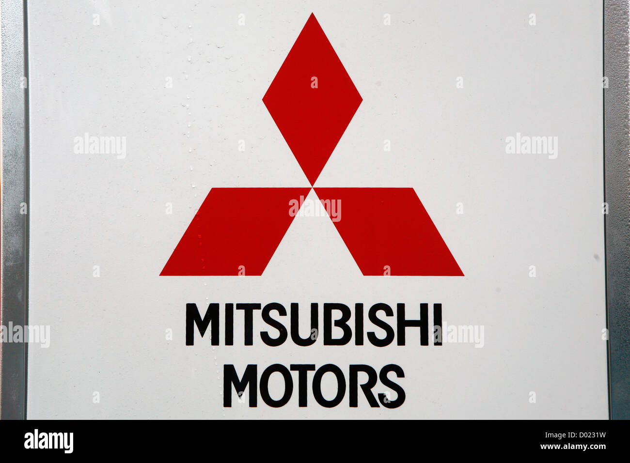 Mitsubishi logo Banque de photographies et d’images à haute résolution ...